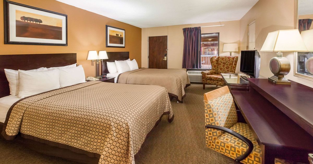 Quality Inn & Suites Richfield from $76. Richfield Hotel Deals ...