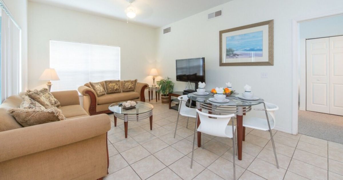 Villas at Seven Dwarfs Lane Resort from . Kissimmee Hotel Deals ...