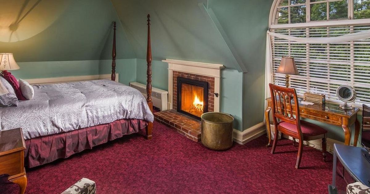 Stonehurst Manor $435. North Conway Hotel Deals & Reviews - KAYAK