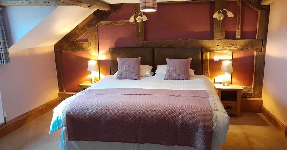 The Dolfor Inn £99. Newtown Hotel Deals & Reviews - KAYAK