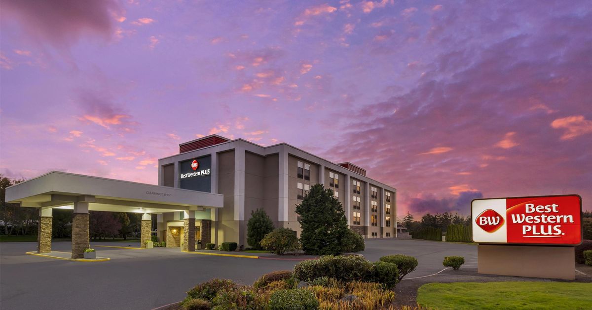 Best Western Plus Bellingham from $100. Bellingham Hotel Deals ...