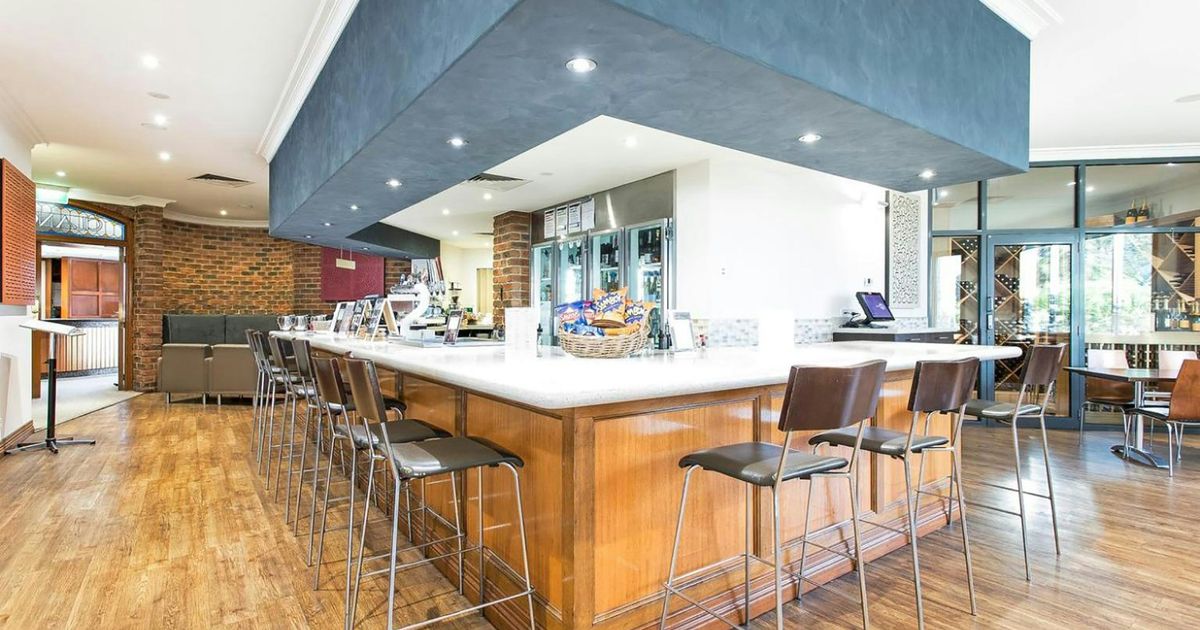 Hotel Bruce County from $71. Mount Waverley Hotel Deals & Reviews - KAYAK