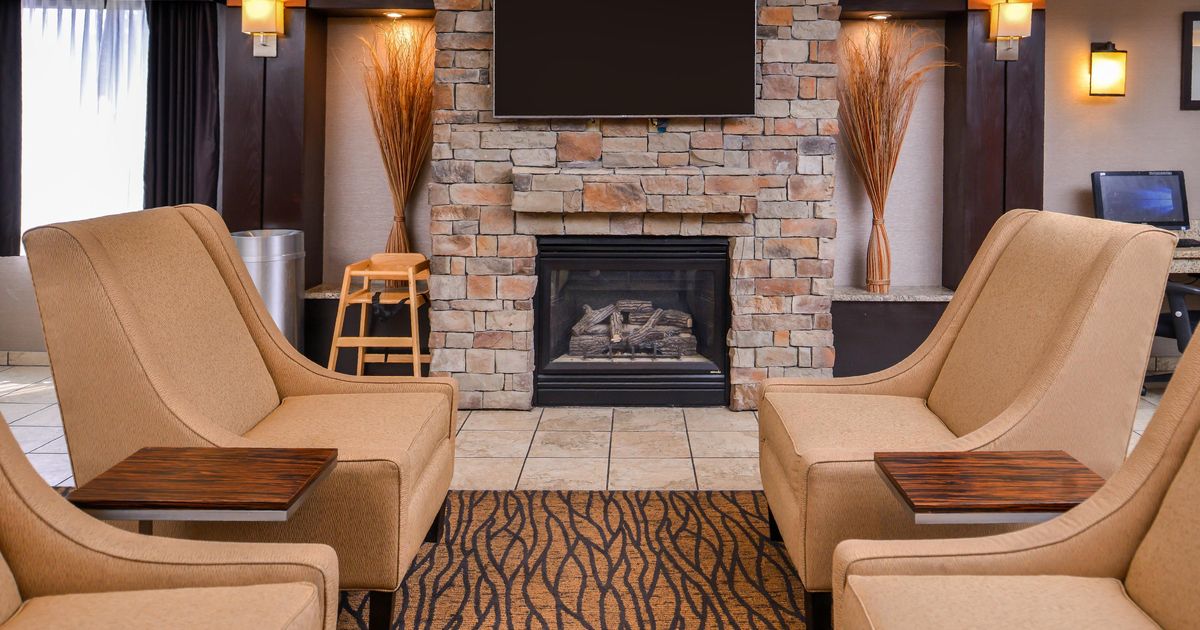 Holiday Inn Express & Suites Topeka West I-70 Wanamaker By IHG from $87 ...