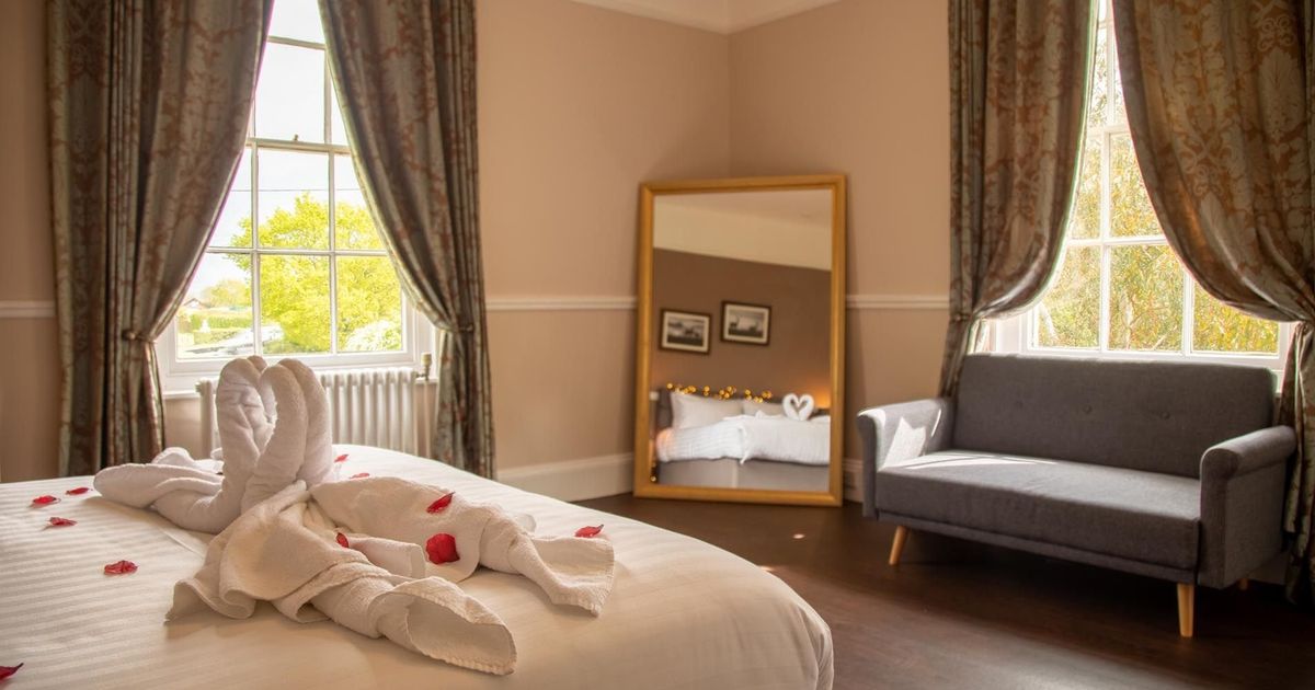 The Mortimer Arms, Romsey | HotelsCombined