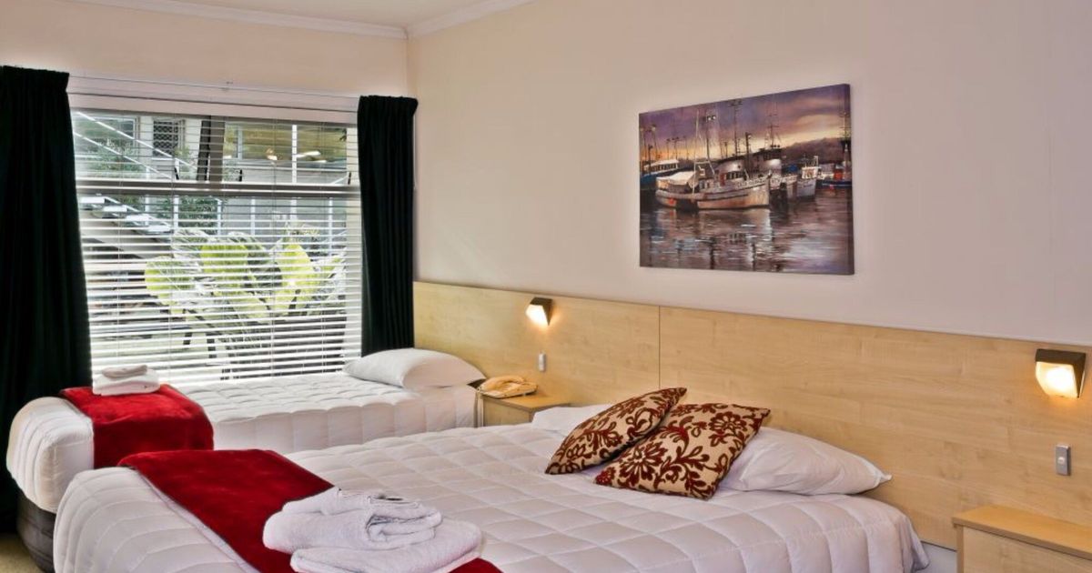 Picton Accommodation Gateway Motel from $49. Picton Hotel Deals ...