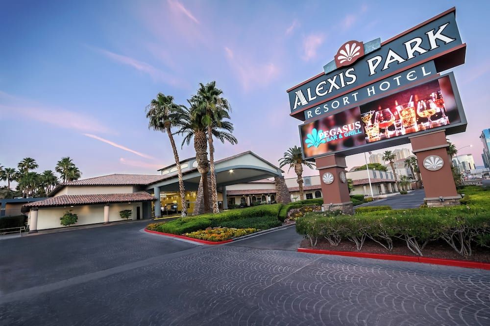 Alexis Park Hotel Suite Alexis Park All Suite Resort | Las Vegas