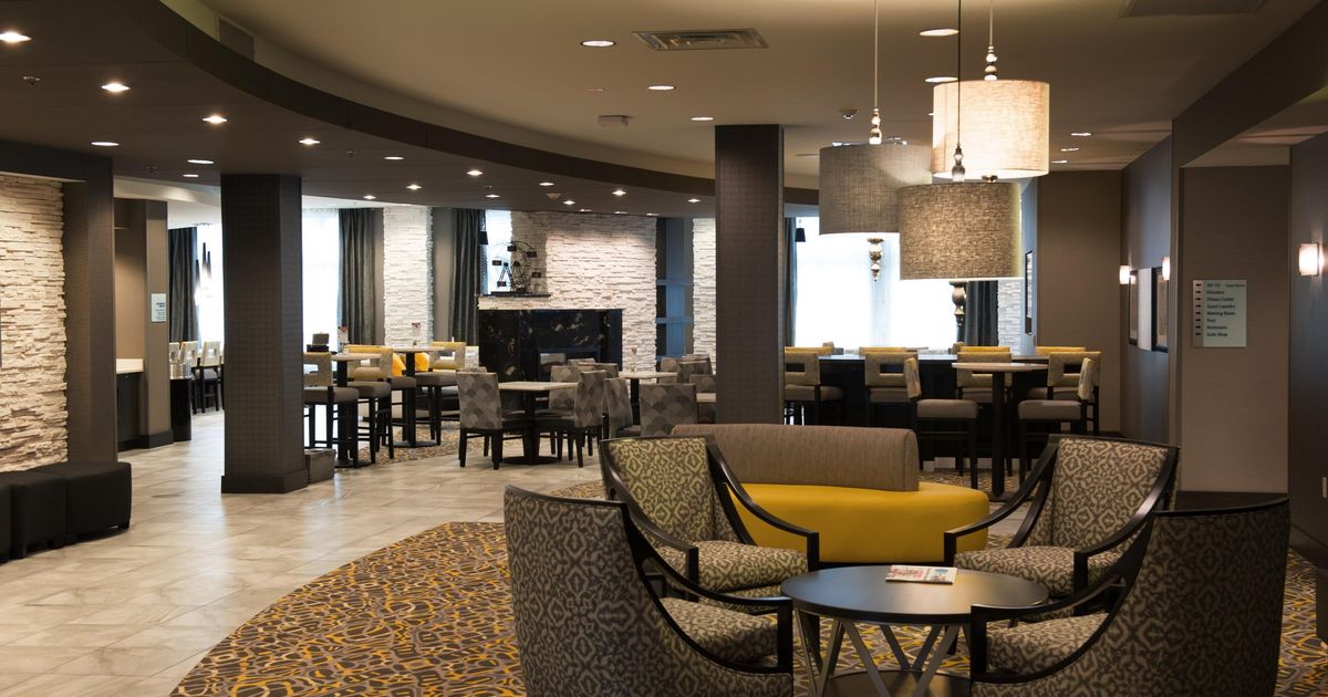 Holiday Inn Express & Suites Madison Central desde $93.658 ($̶3̶4̶3̶ ...