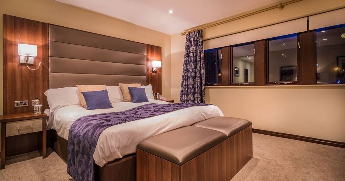 The Old Bridge Inn, Holmfirth, West Yorkshire £57. Huddersfield Hotel ...