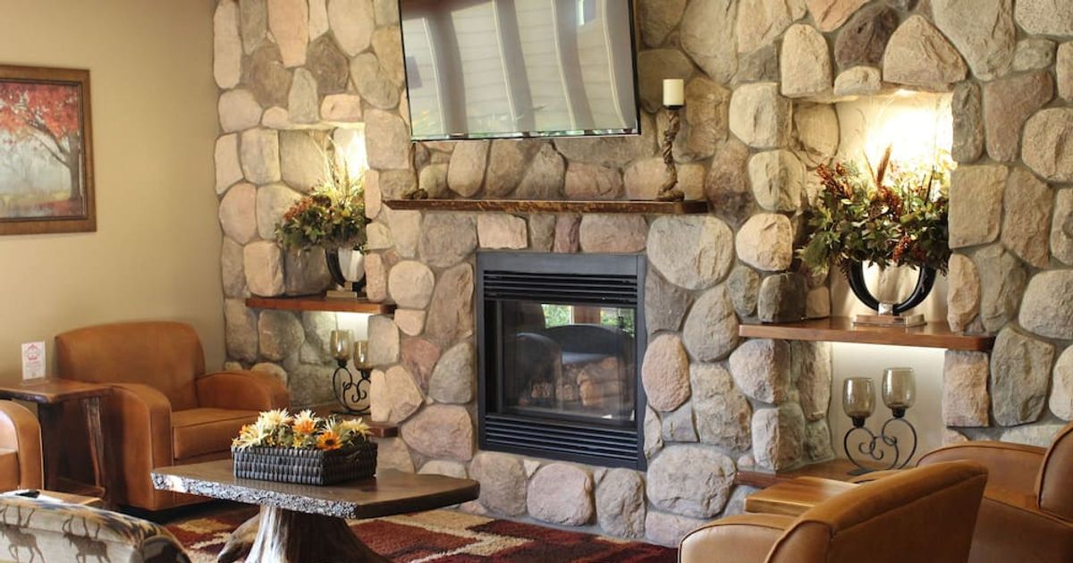 Rivertown Inn from $105. Gladwin Hotel Deals & Reviews - KAYAK