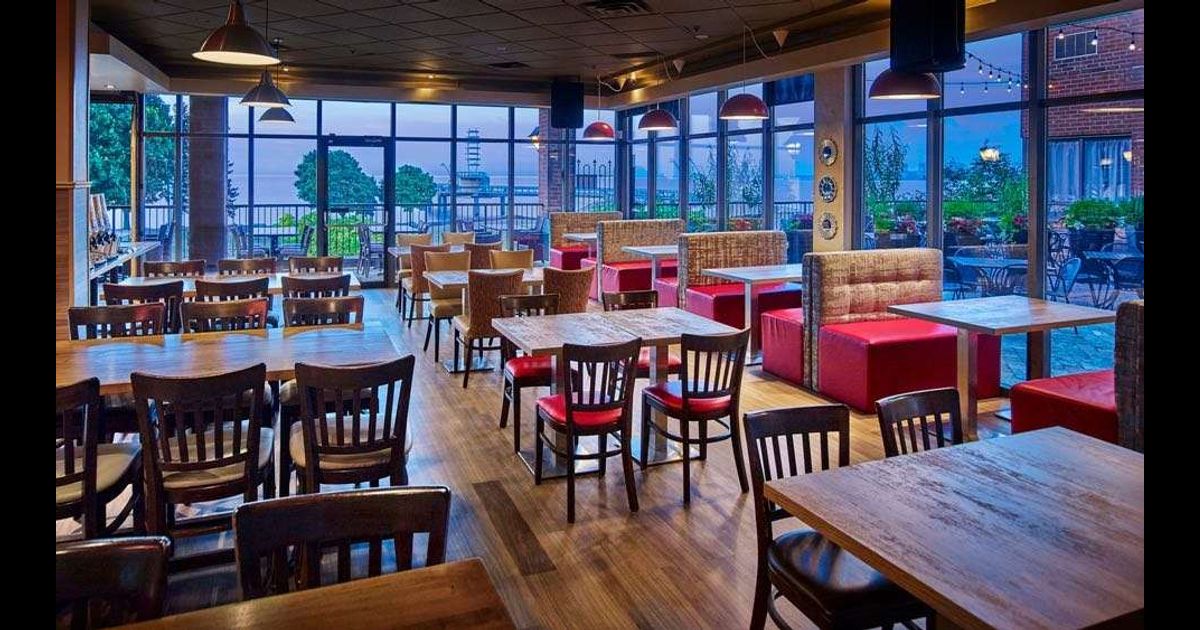 Waterfront Hotel Downtown Burlington in Burlington, Canada from $42 ...