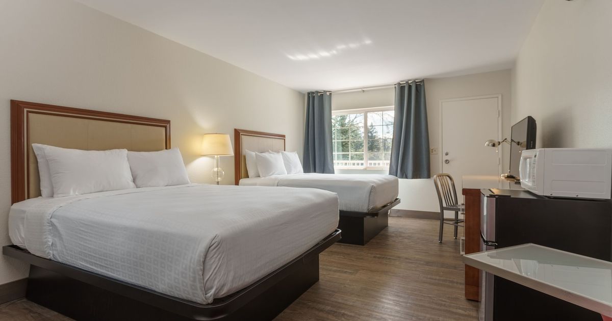 Riverfront Inn Roseburg from $90. Roseburg Hotel Deals & Reviews - KAYAK