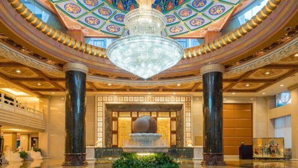 Lijiang International Hotel, ลี่เจียง ซิตี้ | HotelsCombined