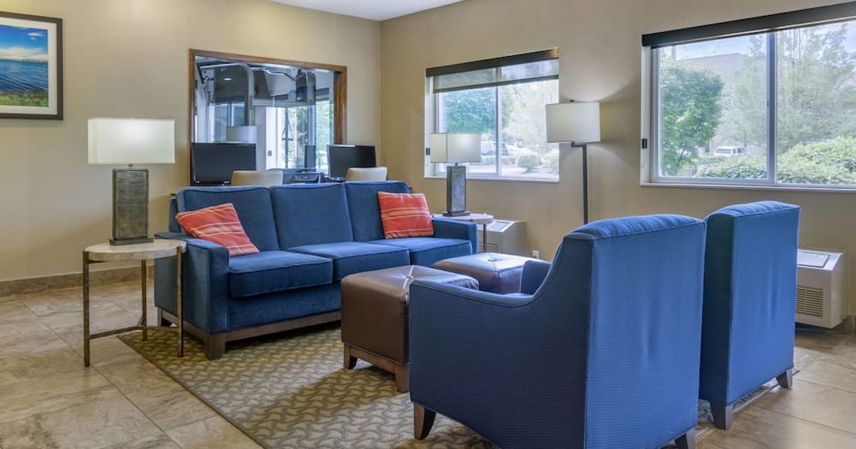 Comfort Inn & Suites Bothell - Seattle North £67. Bothell Hotel Deals ...