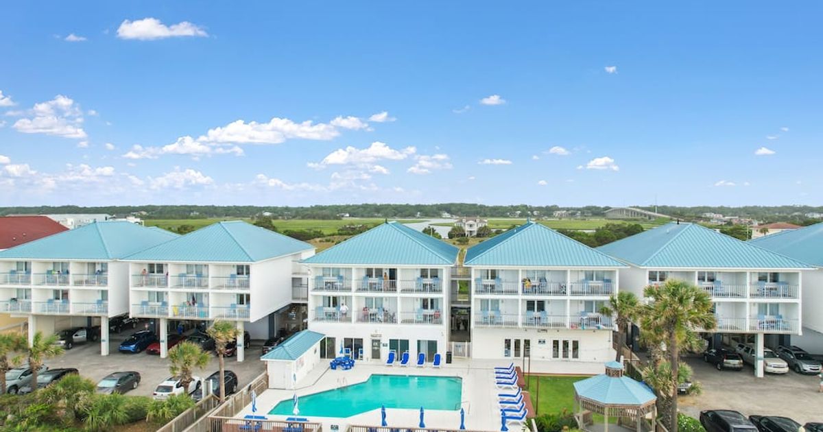 Ocean Isle Inn from $105. Ocean Isle Beach Hotel Deals & Reviews - KAYAK