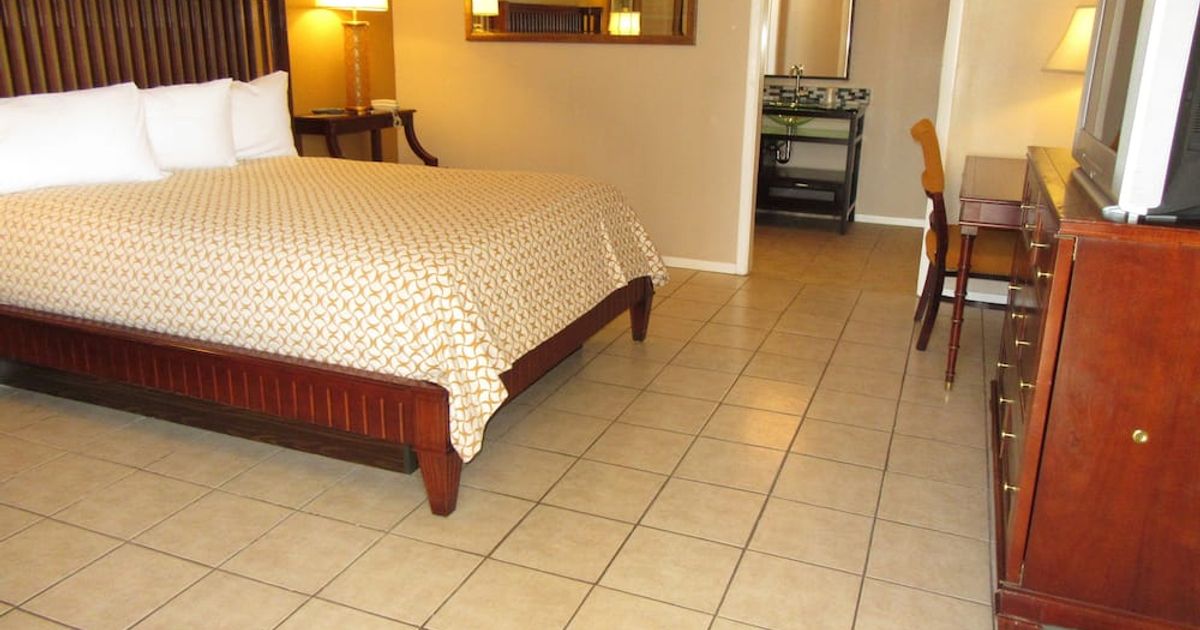El Patio Inn from $35. San Angelo Hotel Deals & Reviews - KAYAK