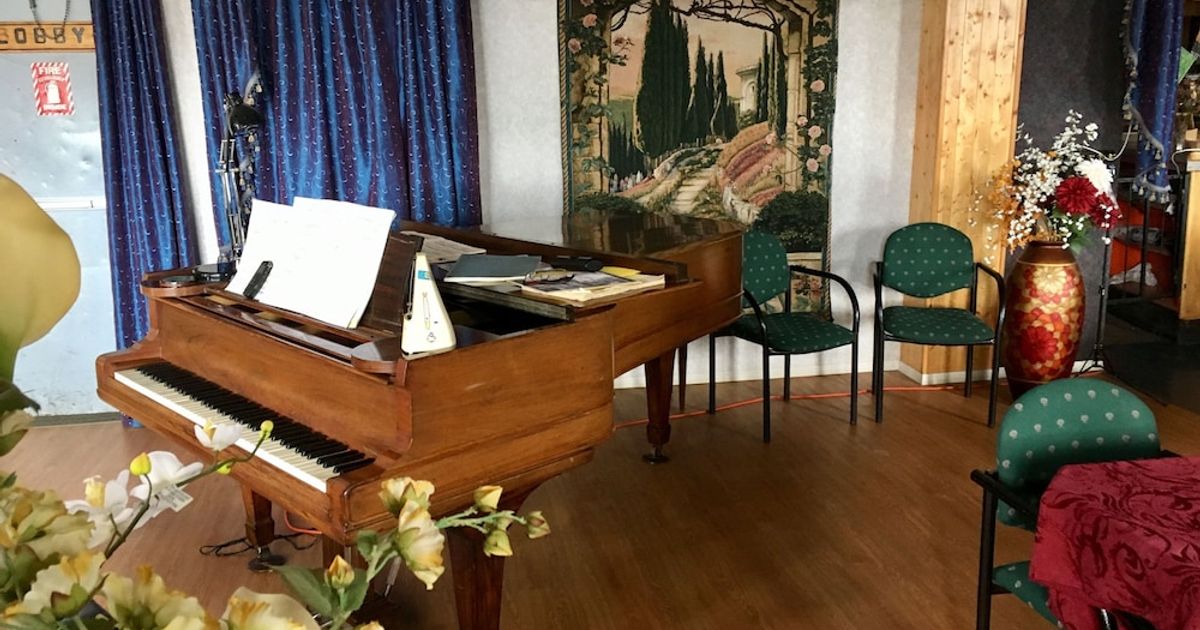 Stettler Hotel from $73. Stettler Hotel Deals & Reviews - KAYAK