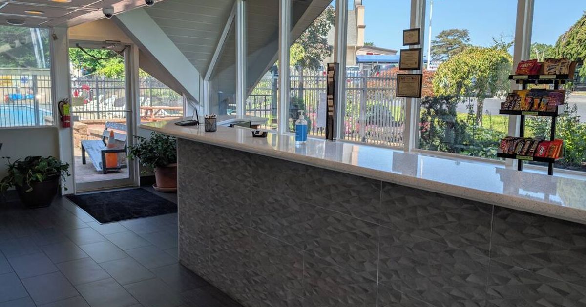 Crystal Inn - Neptune £73. Neptune Hotel Deals & Reviews - KAYAK