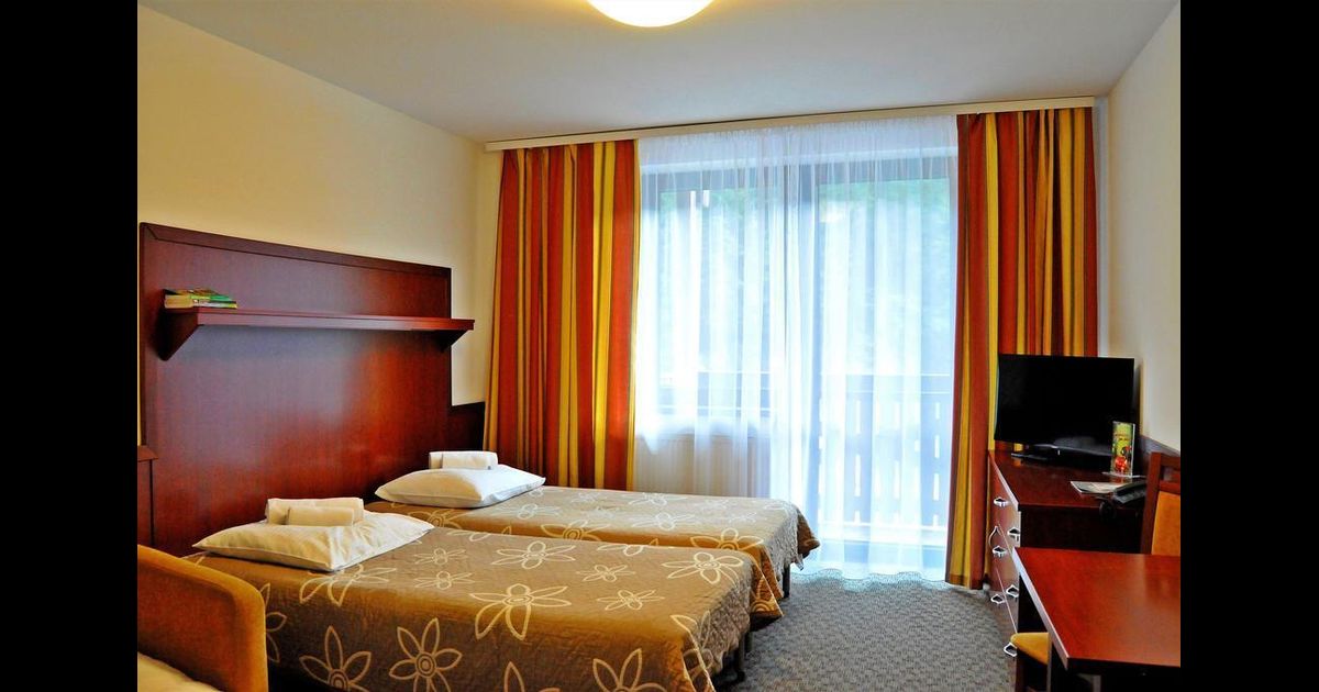 Wierchomla Ski & Spa Resort in Piwniczna-Zdrój, Poland from $103: Deals ...