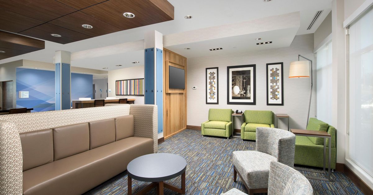 Holiday Inn Express & Suites San Antonio North - Windcrest By IHG from ...