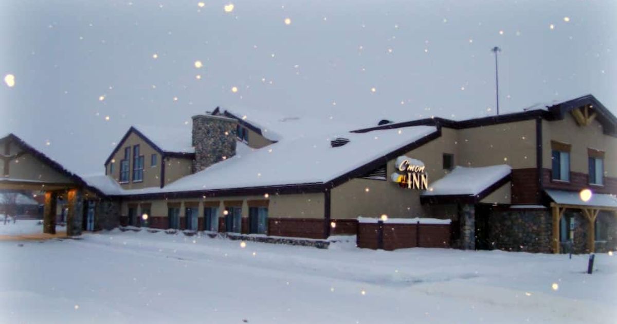 C'mon Inn & Suites Fargo from $110. Fargo Hotel Deals & Reviews - KAYAK