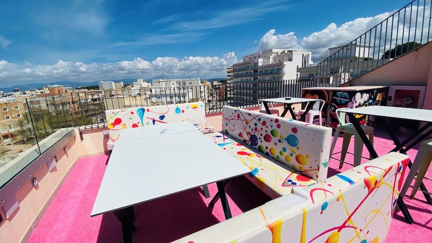 We Street Hostel - El Arenal-Albergue Turístico, Palma de Mallorca | SWOODOO