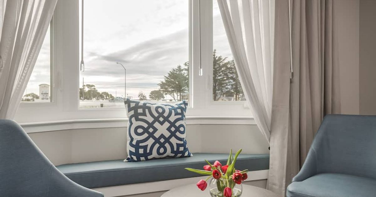 Harbor View Inn, Half Moon Bay | HotelsCombined