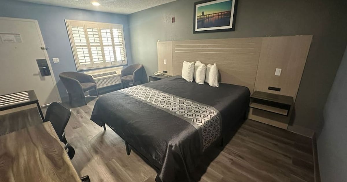 Orange Tustin Inn in Orange from $108. Orange Hotel Deals & Reviews - KAYAK