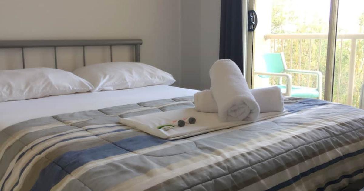 Gold Coast Backpackers Hostel Ab Hostels In Surfers Paradise Kayak