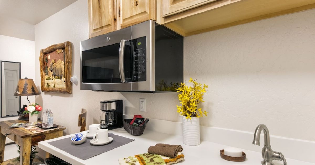 Mat-Su Resort from $193. Wasilla Hotel Deals & Reviews - KAYAK