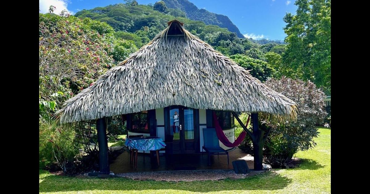 Linareva Moorea Beach Resort in Temae, French Polynesia from C$ 183 ...