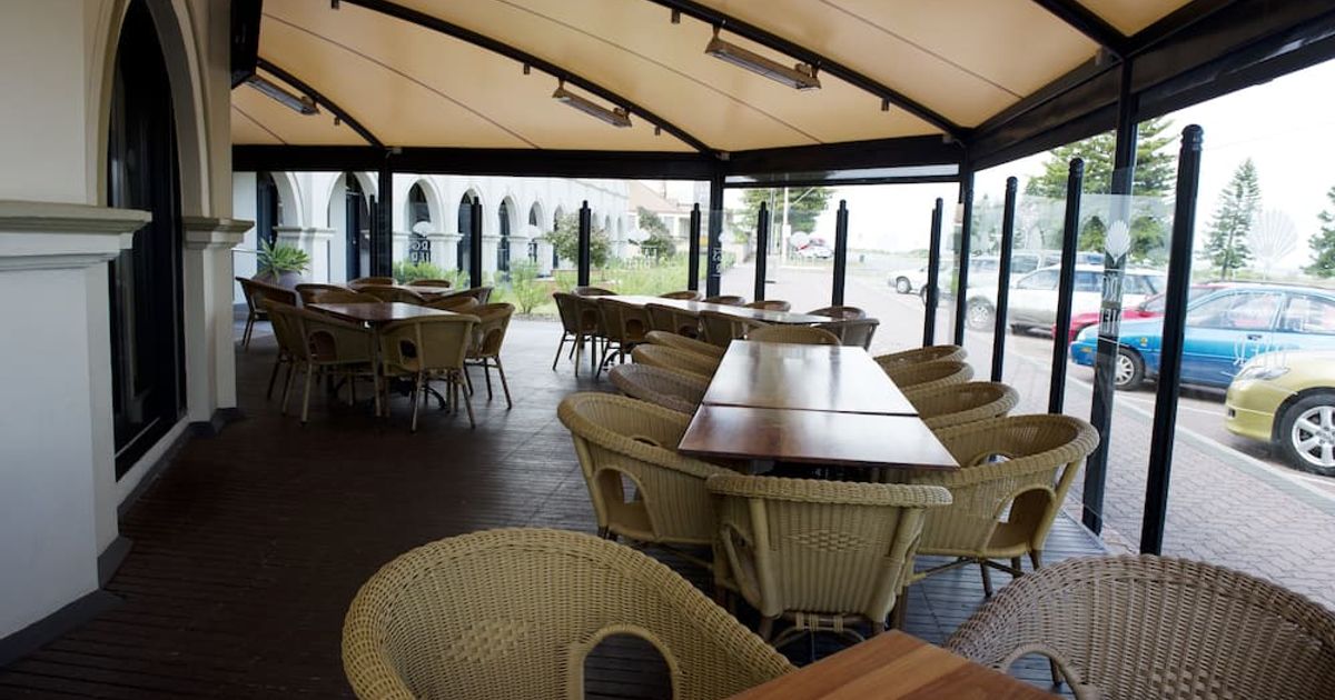 Largs Pier Hotel, Largs Bay | HotelsCombined