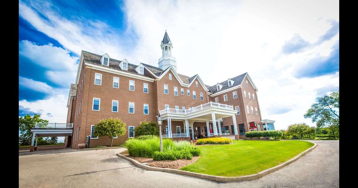 The Delafield Hotel $153 ($̶3̶4̶4̶). Delafield Hotel Deals & Reviews ...