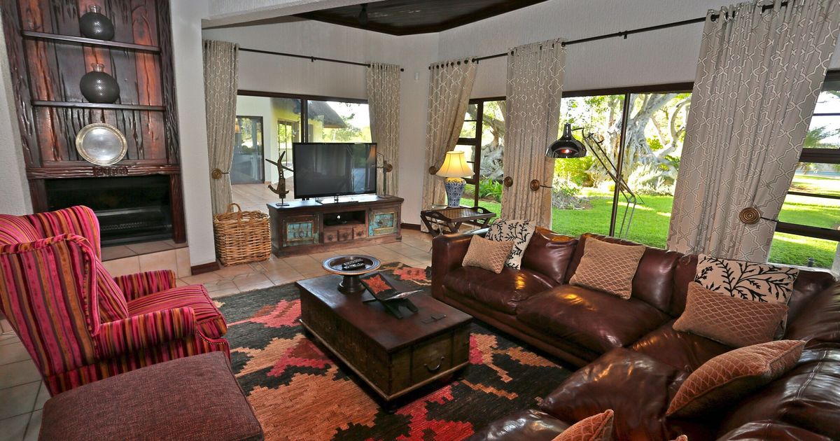 La Rochelle from . Tsumeb Hotel Deals & Reviews - KAYAK