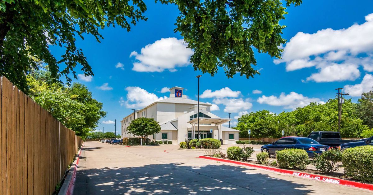Motel 6 Cleburne from $47. Cleburne Hotel Deals & Reviews - KAYAK