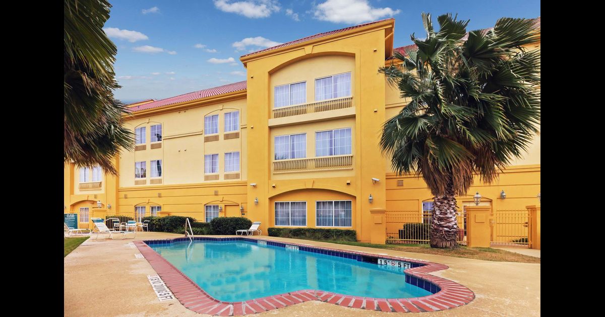 La Quinta Inn & Suites by Wyndham Seguin in Seguin, the United States ...