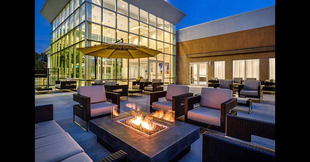 DoubleTree by Hilton Bristol in Bristol, the United States from $139 ...