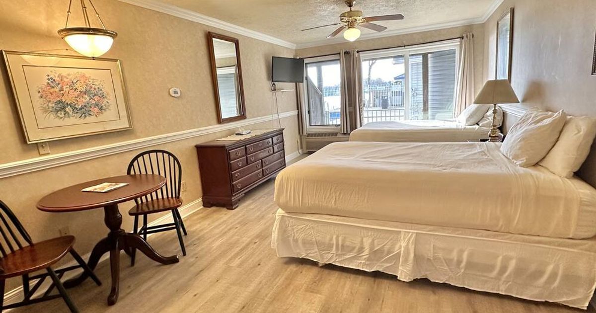 The Blue Heron Inn from $122. LaPorte Hotel Deals & Reviews - KAYAK