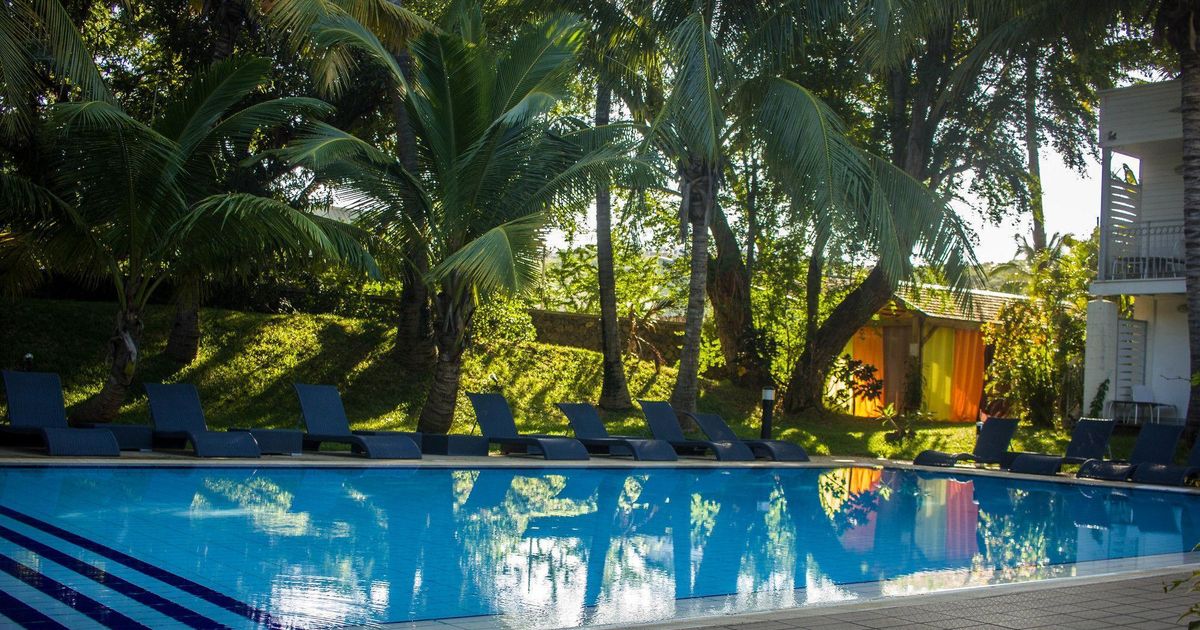 Hotel Exsel Alamanda from $104. Saint-Paul Hotel Deals & Reviews - KAYAK