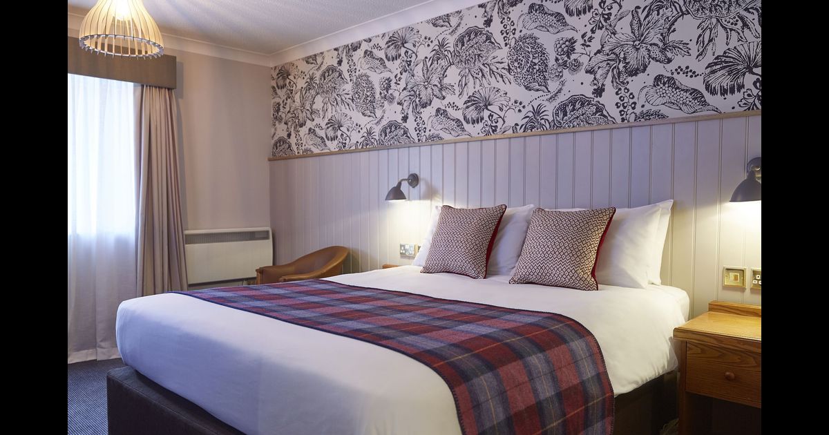 The Bear Hotel by Greene King Inns in Hungerford, the United Kingdom ...