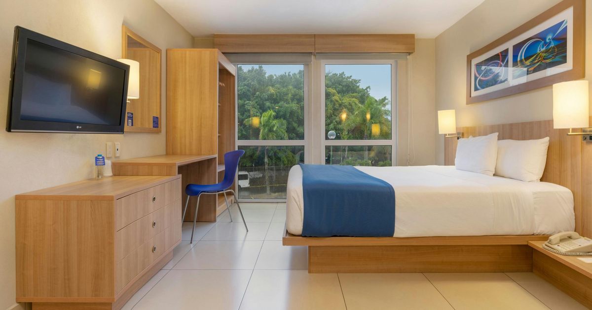 City Express by Marriott San Jose Costa Rica £62. Heredia Hotel Deals ...