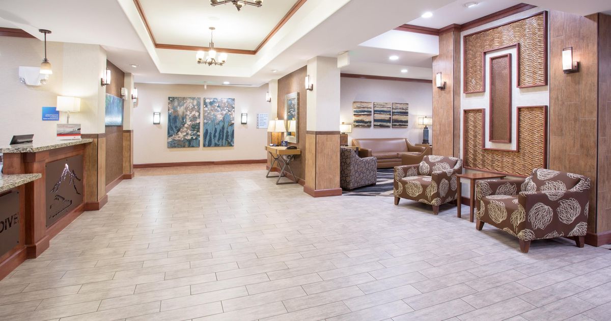 Holiday Inn Express & Suites Glendive ₹ 8,877. Glendive Hotel Deals ...