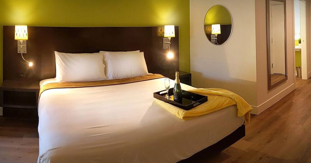 Foothills Motel from $71. Auburn Hotel Deals & Reviews - KAYAK