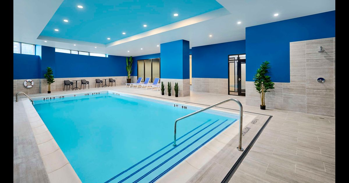 Hampton Inn by Hilton Hamilton in Hamilton, Canada from C$ 157: Deals ...