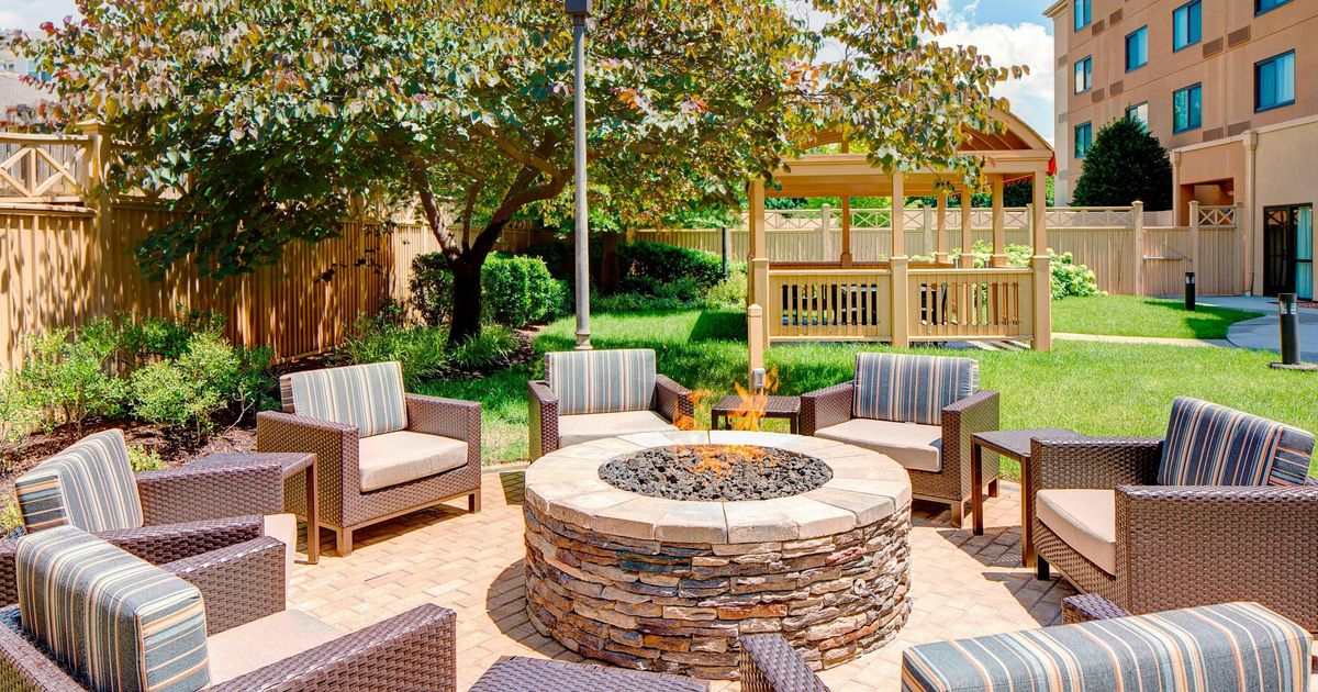 Courtyard by Marriott Roanoke Airport $181. Roanoke Hotel Deals ...