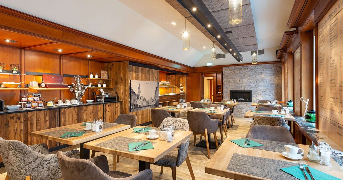 Bayerischer Hof £78. Freising Hotel Deals & Reviews - KAYAK