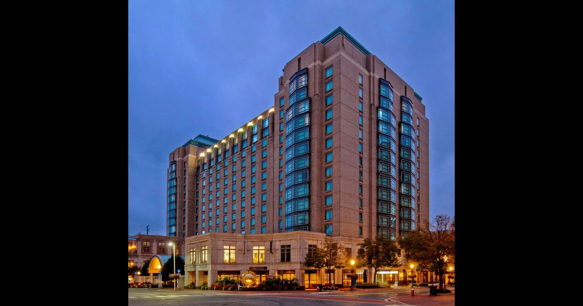 Hyatt Regency Reston $96 ($̶3̶8̶0̶). Reston Hotel Deals & Reviews - KAYAK