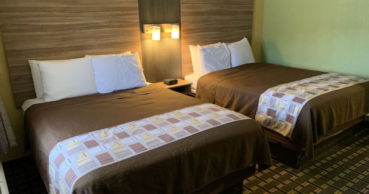 University Manor Inn from $100. Buffalo Hotel Deals & Reviews - KAYAK