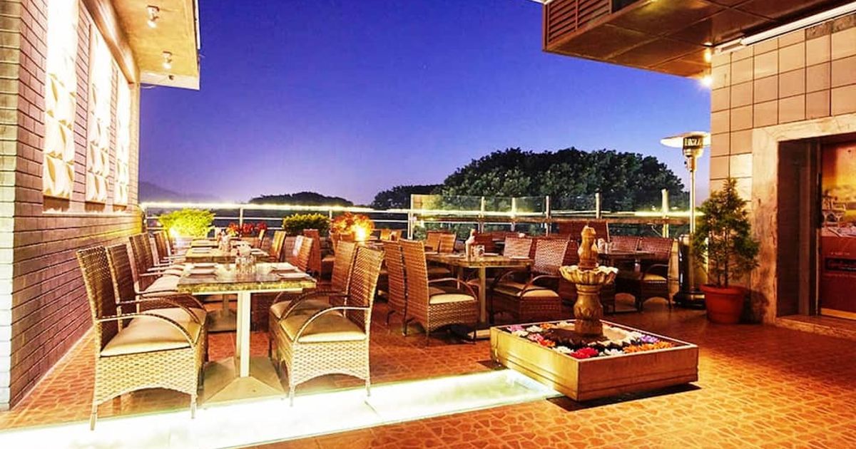 Hotel Roopa £12. Mysore Hotel Deals & Reviews - KAYAK