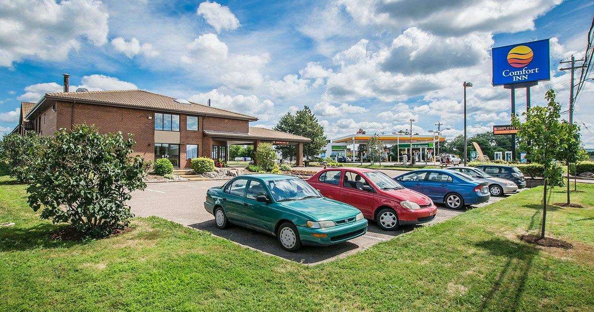 Comfort Inn $134. Truro Hotel Deals & Reviews - KAYAK