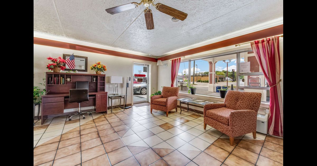 Econo Lodge in Eden, the United States from $83: Deals, Reviews, Photos ...